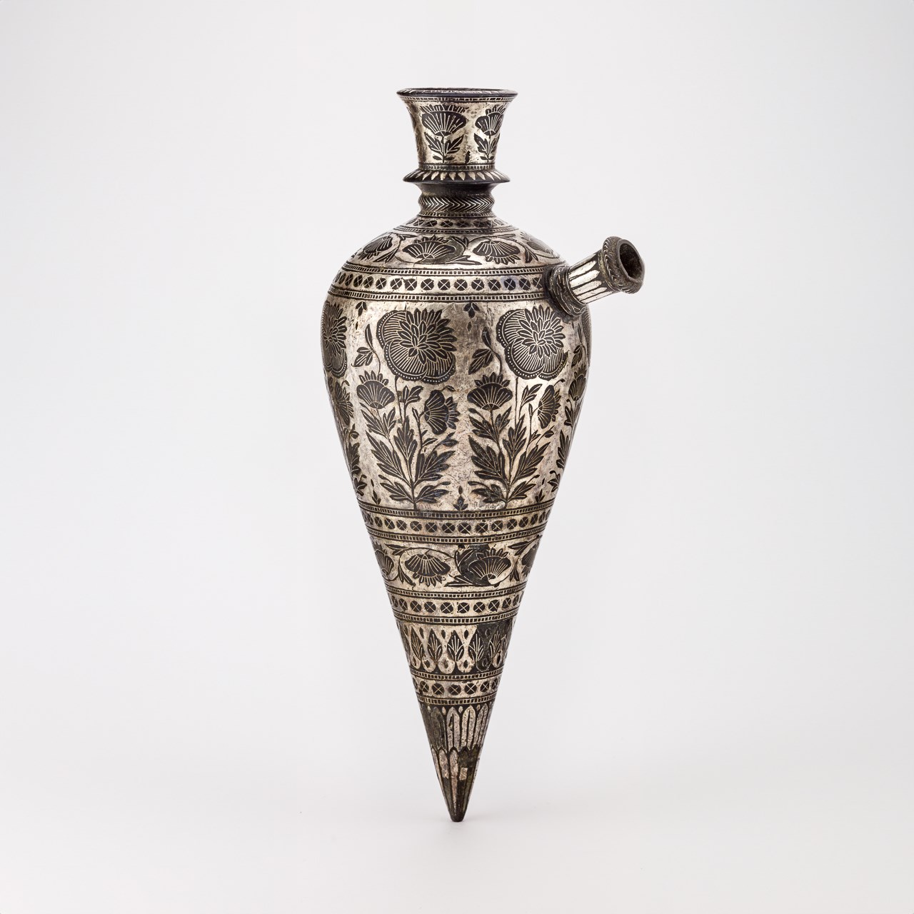 Mughal Bud-Shaped Huqqa Base | MasterArt