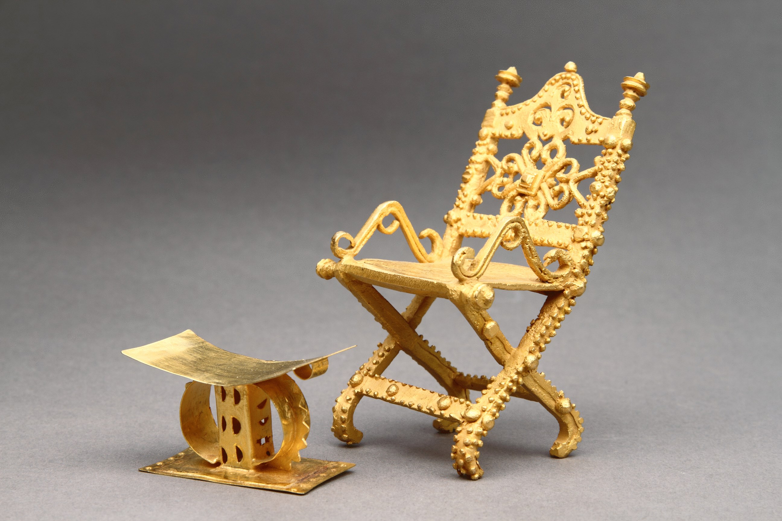 West African Asante Miniature Representation of the Kings ‘Golden Stool ...