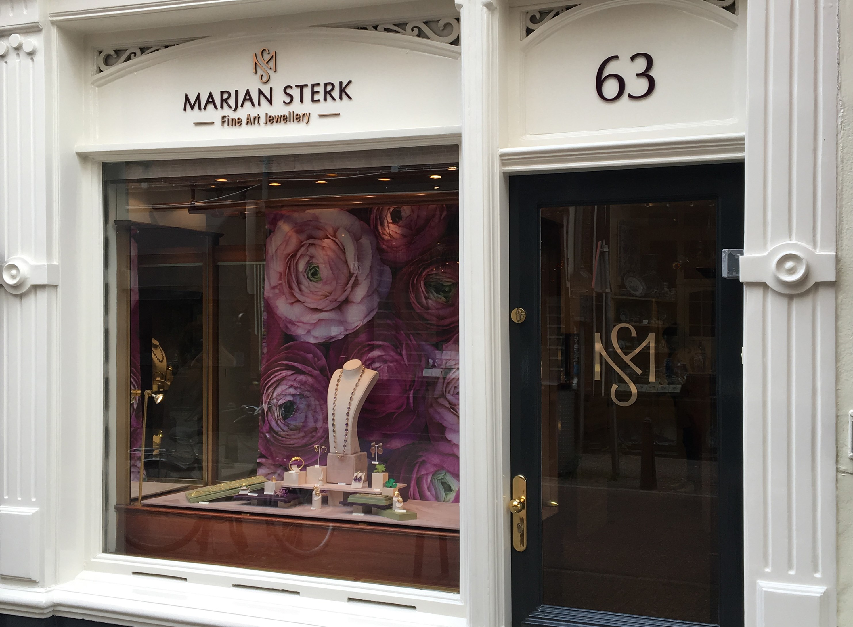 Marjan Sterk Antique Jewellery | MasterArt