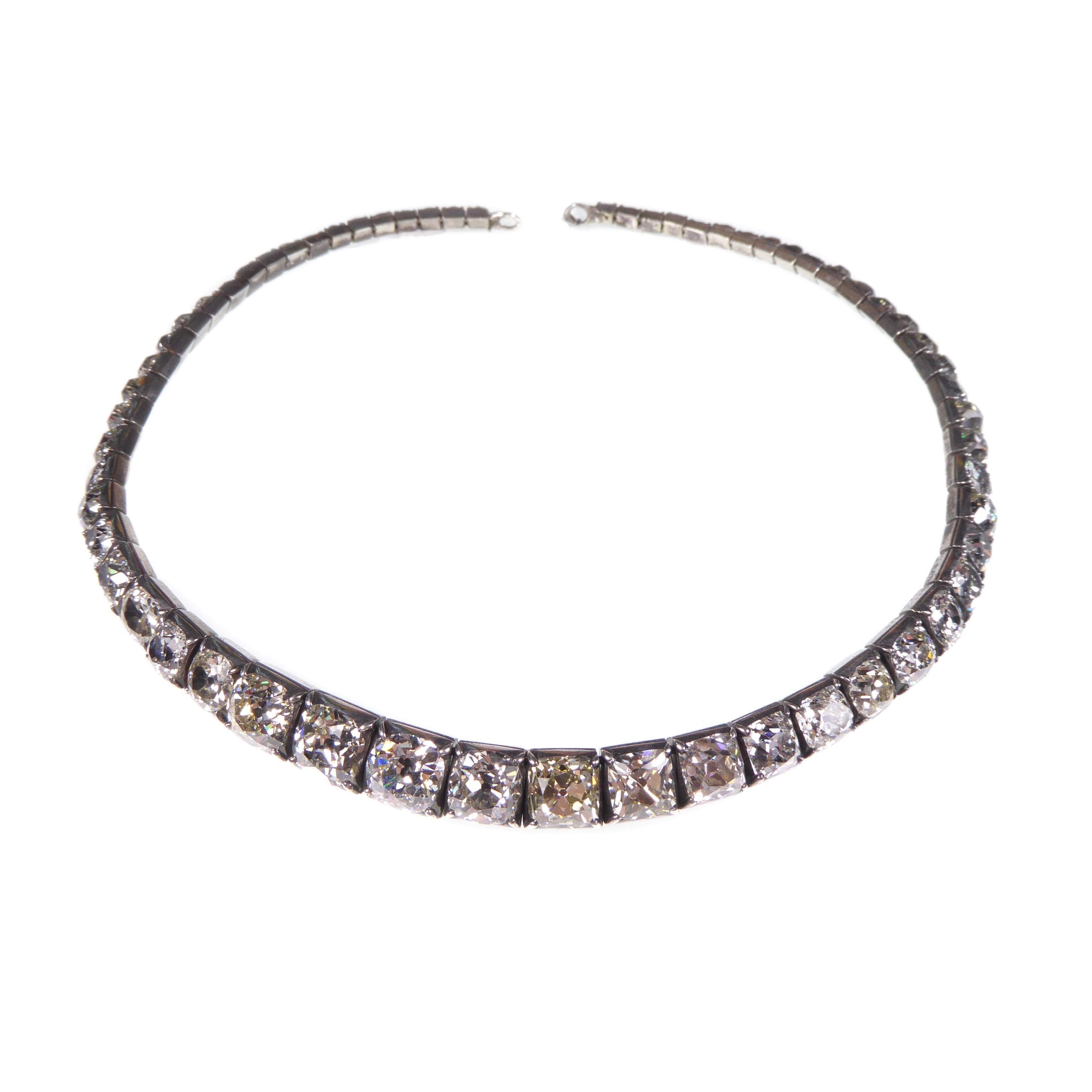 Cushion cut diamond graduated collar necklace | MasterArt
